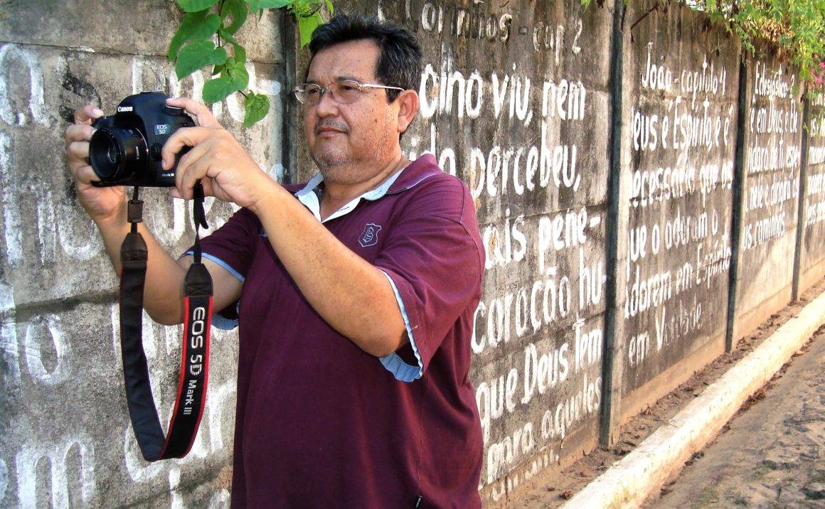 Valderi Duarte estreia o documentário que conta a história do artesão ...